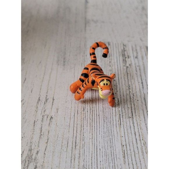 Disney | Toys | Miniature Disneyorange Tigger Winnie Pooh Toy Figure ...